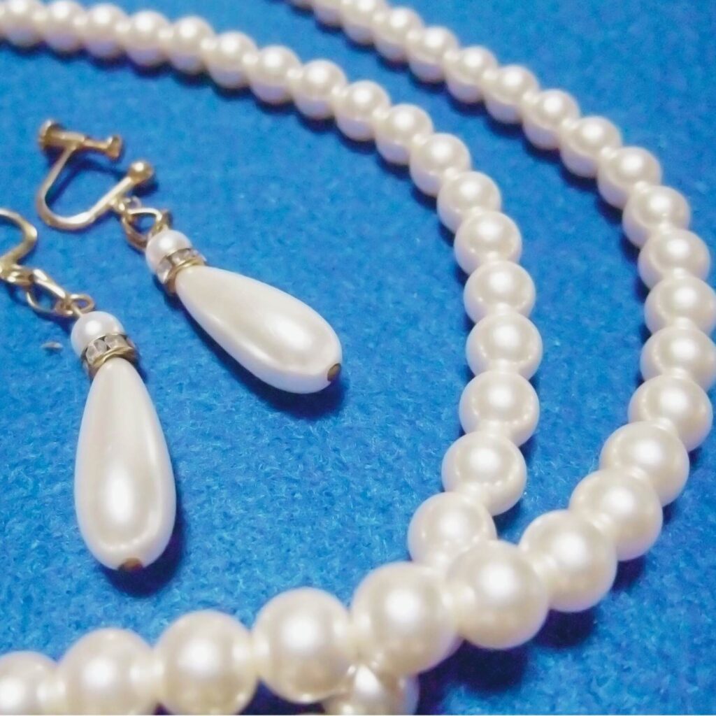 10 Best Modern Pearl Necklace Designs You Can Buy | Boelry